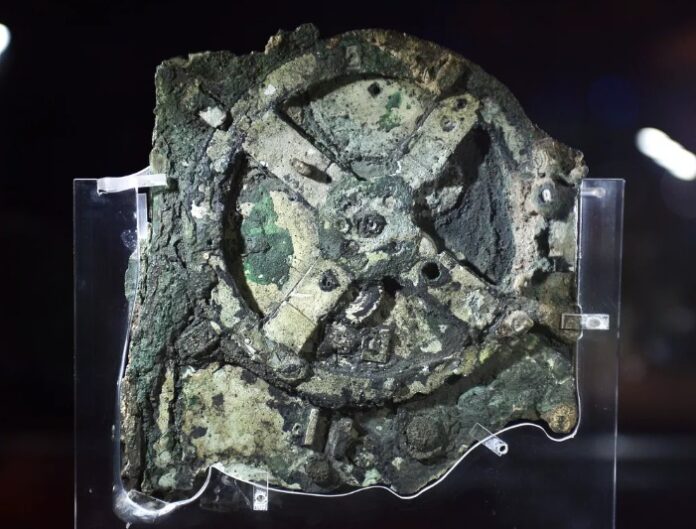 The history of robotics with pictures from 400 BC to date! - RoboticsBiz