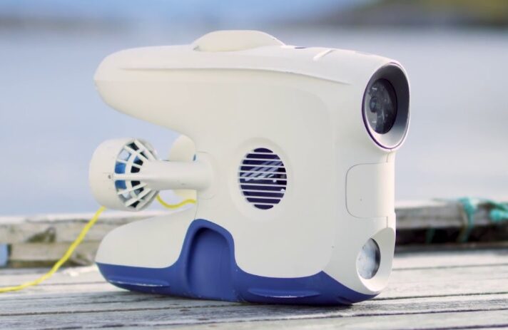 Top 7 best underwater drones for photography in 2022 [Updated ...