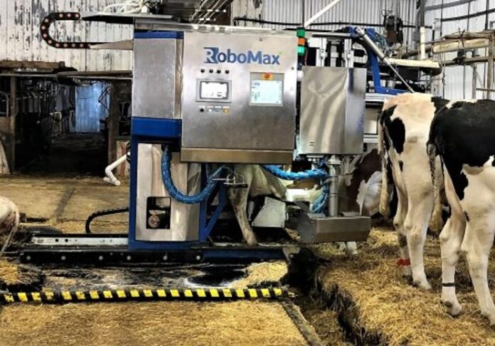 Top 9 best robotic milking machines to consider in 2023 [Updated] - RoboticsBiz