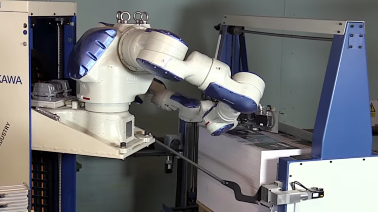 How the printing industry integrates robotics - RoboticsBiz